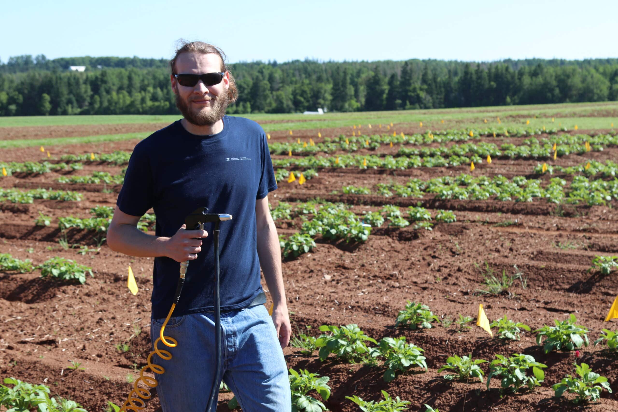 Meet Canada’s Weed Hunter - Spud Smart
